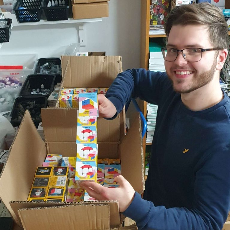 Cuboss.se - Rubiks kub | Speedcubes | Kubexperten i Sverige